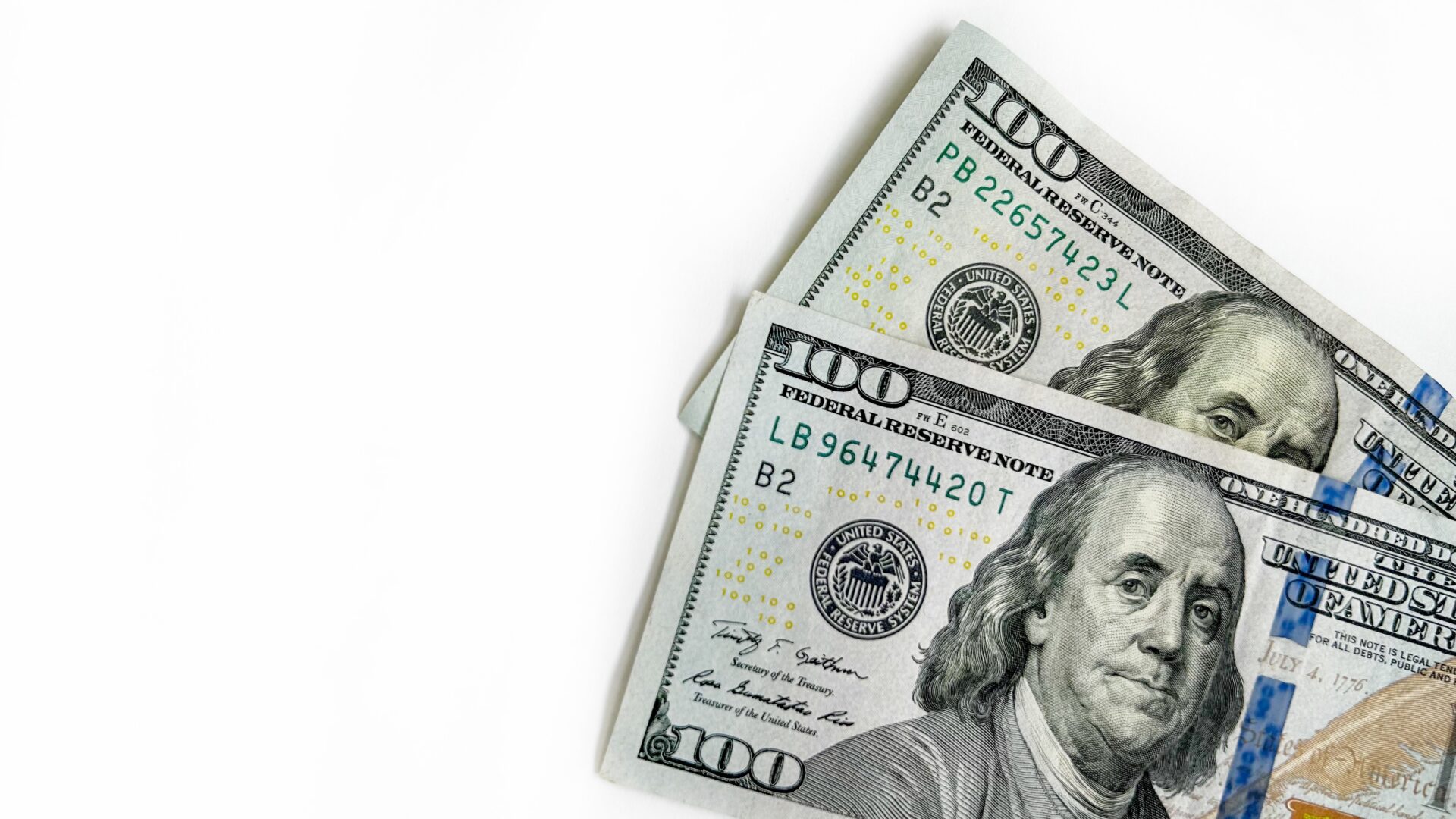 US dollar rises amid cautious tone | Smart Currency Business