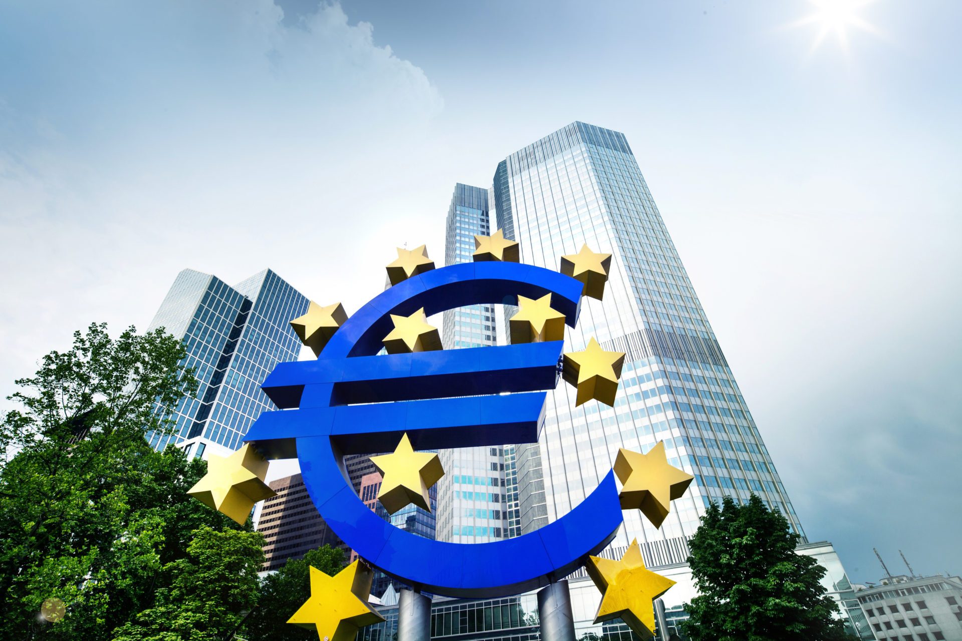ECB meeting notes make rate cut seem more likely | Smart Currency Business