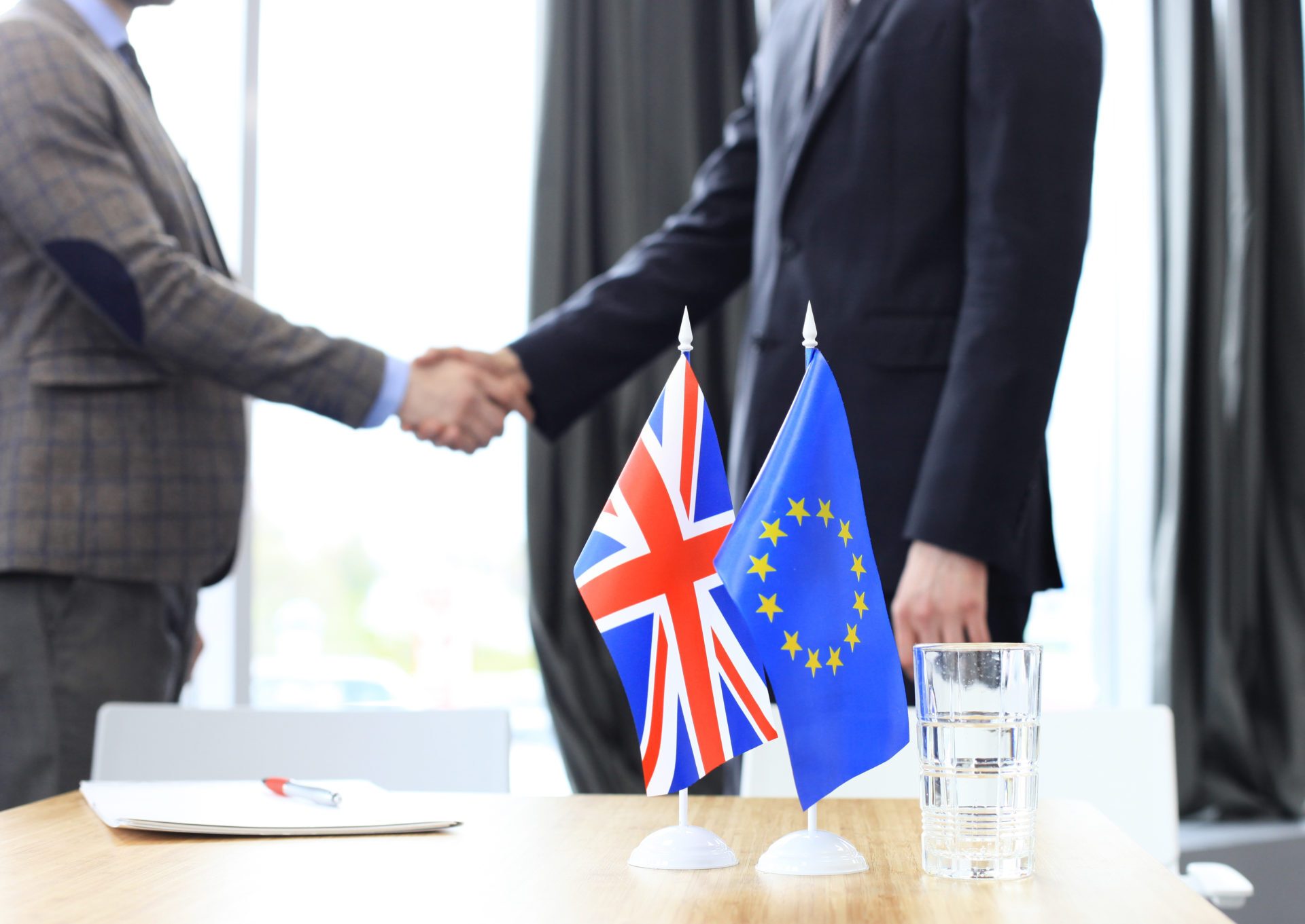 UK and EU reach Brexit deal | Smart Currency Business
